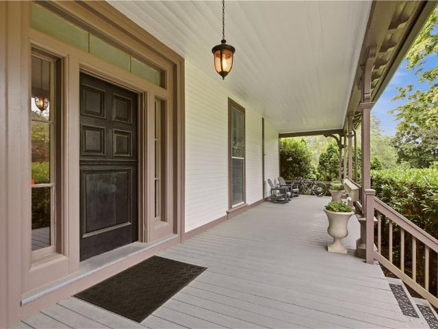 46 Chastellux Avenue M2