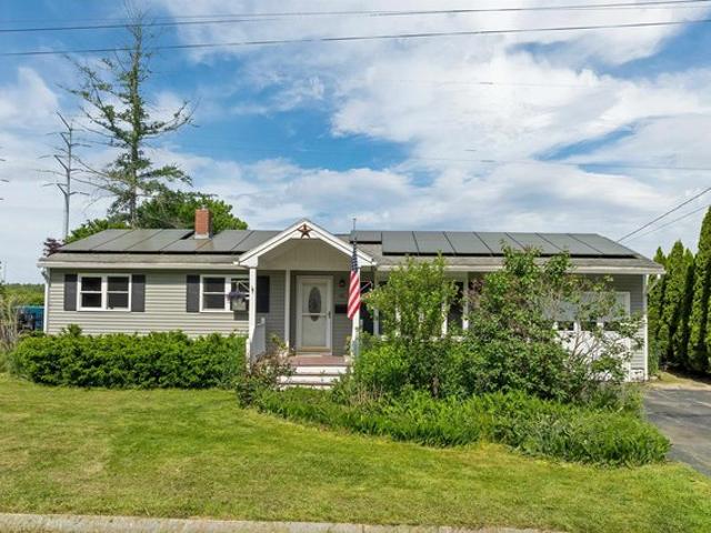 46 Coakley Rd, Portsmouth, NH 03801