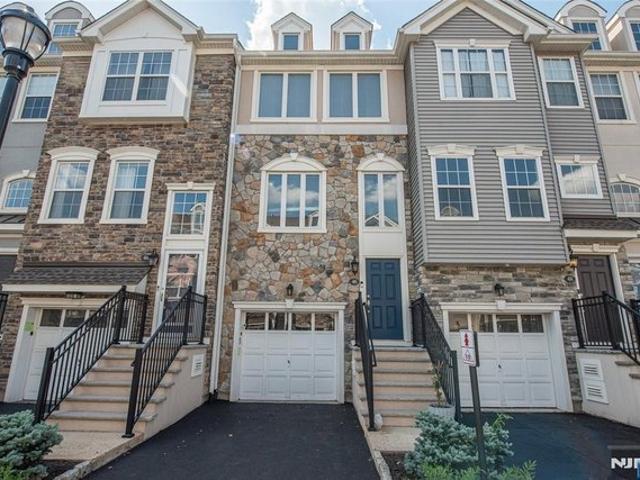 46 Devonshire Dr, Clifton, NJ 07013