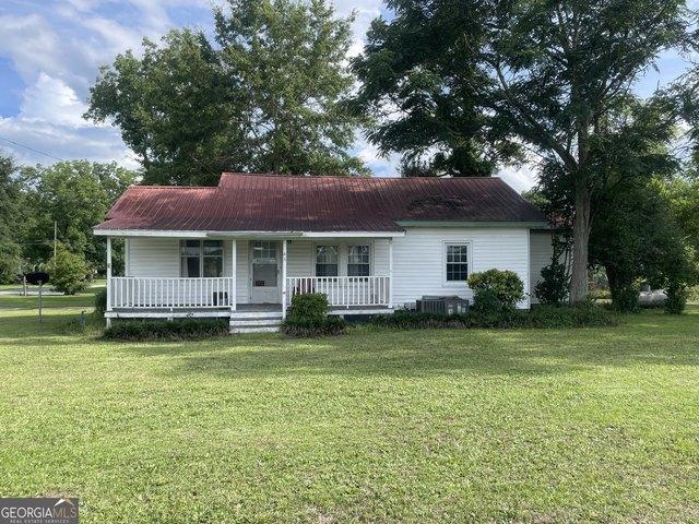 46 E Calhoun St, Reynolds, GA 31076