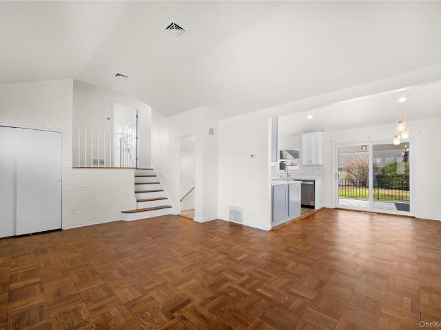 46 Elmtree Lane