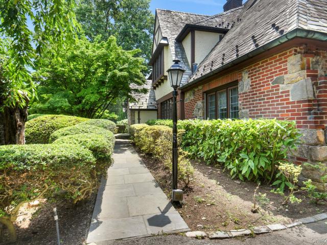 46 Fenimore Road