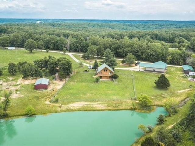 46 Fish Farm Ln, Cuba, MO 65453