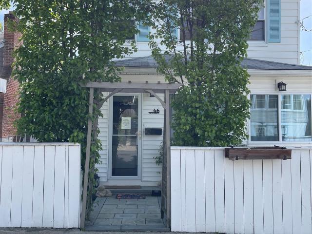 46 Fort Putnam Street