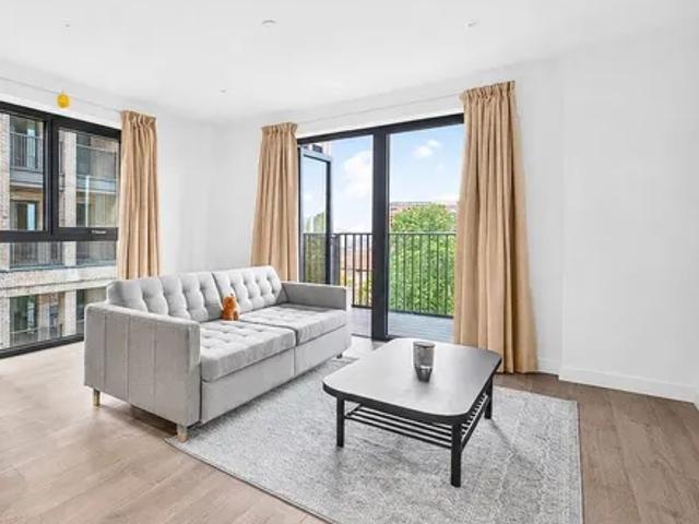 46 Gloucester Drive, London, N4 2LN, United Kingdom | 2 bed apartment for rent #168133344 | Rentberry