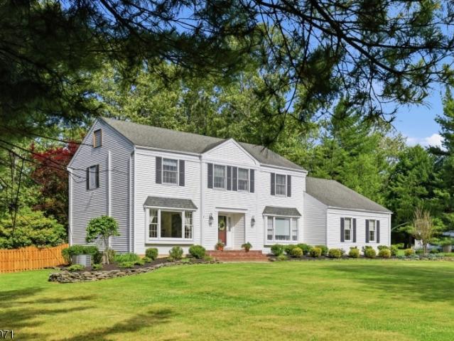 46 Glen Ridge Dr