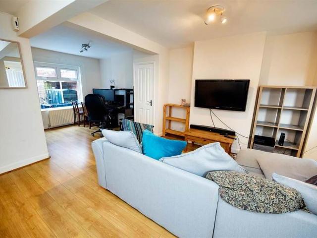46 Greenville Road, Belfast, BT5 5EP