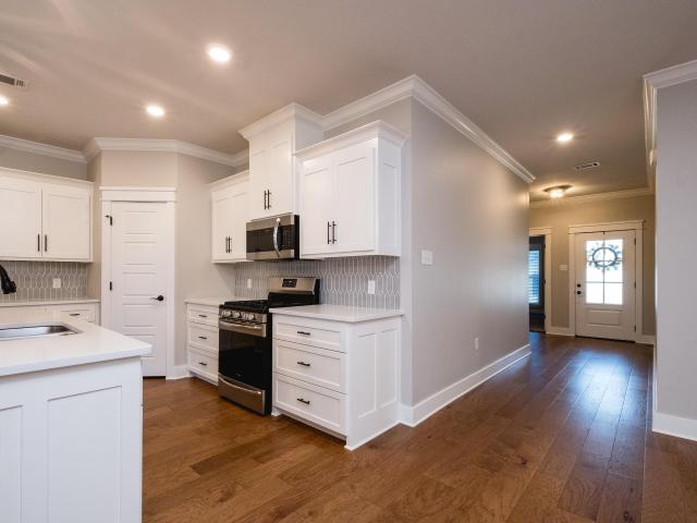 46 Hanna Loop