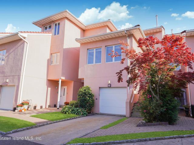 46 Harbour Court