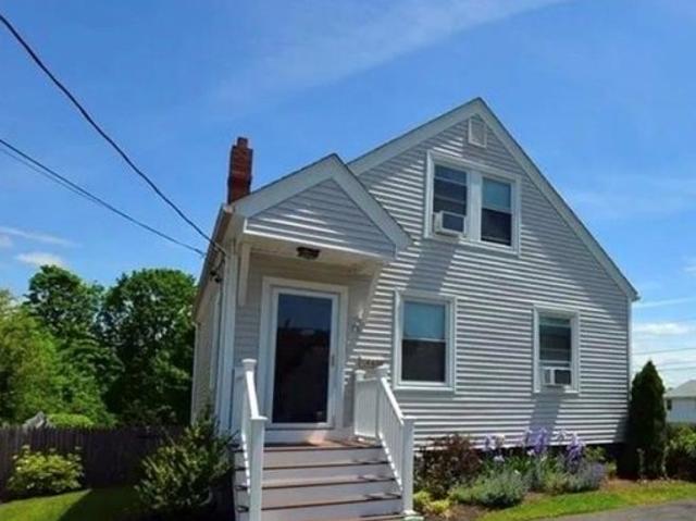 46 Irving St, North Providence, RI 02904