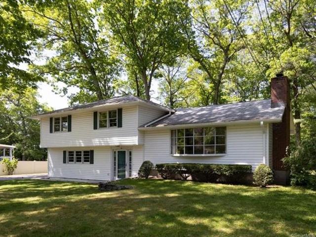 46 Jan Rd, Bristol, CT 06010