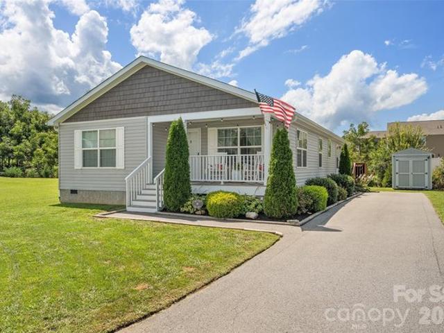 46 Janie Dr, Clyde, NC 28721