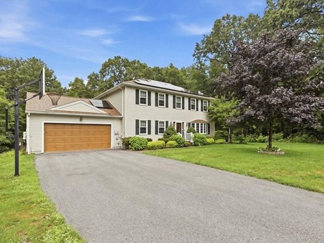 46 Jessica Pl, Agawam, MA 01030