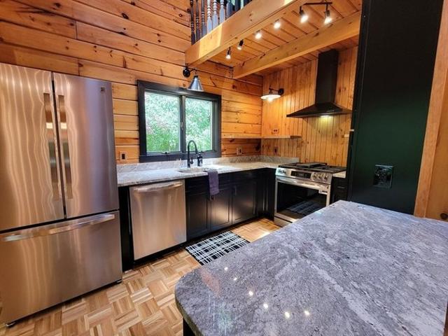 46 Karen Lee Ln, Tewksbury, MA 01876