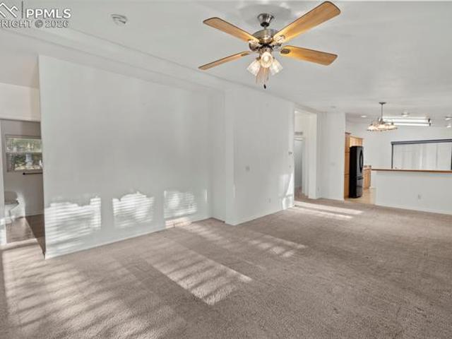 46 Kingston Circle