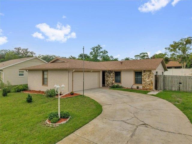 46 Lantana Dr, Debary, FL 32713