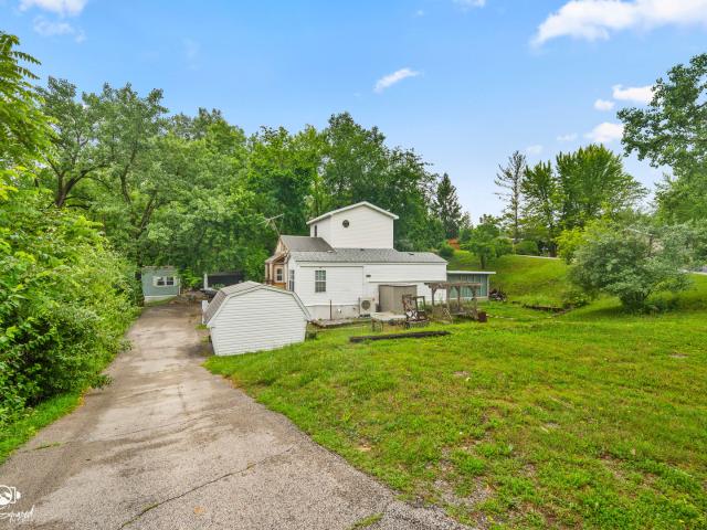 46 Lakeshore Drive