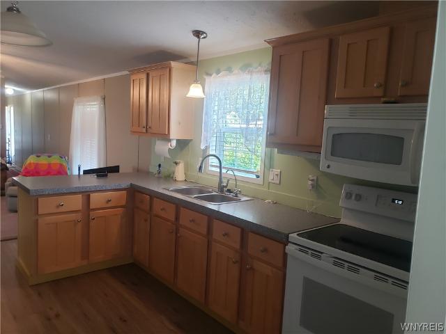 46 Lakewood Village