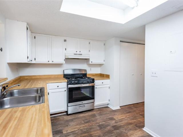 46 Little Silver Court