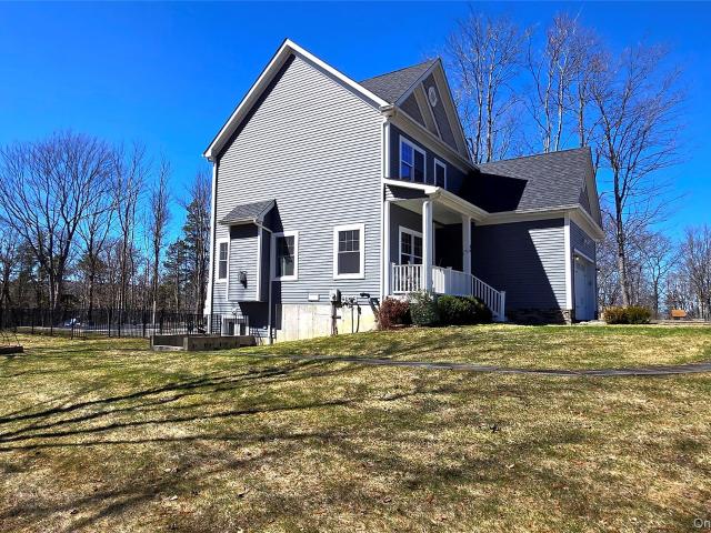 46 Long Hill Road