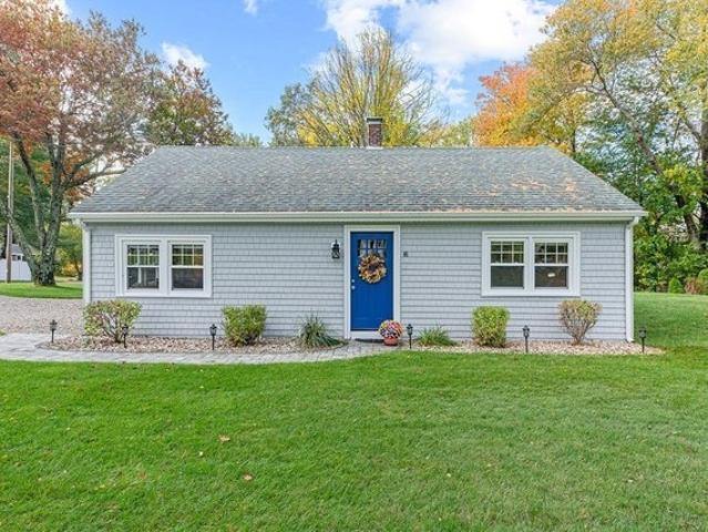 46 Lorna Ave, Pembroke, MA 02359