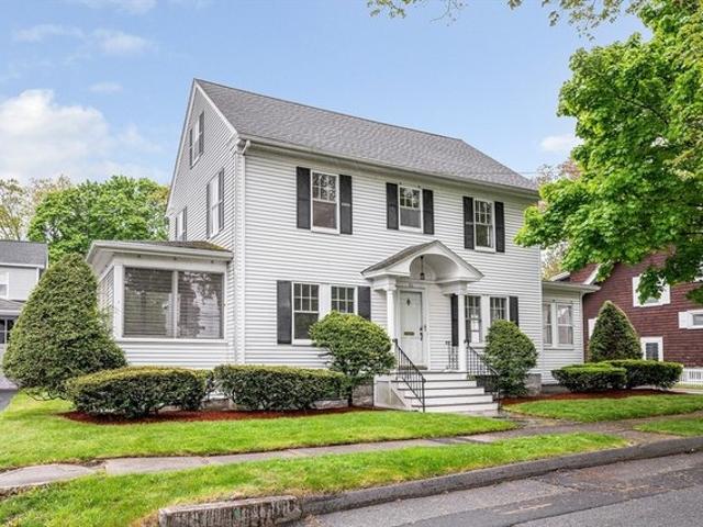 46 Lura St, Lowell, MA 01851