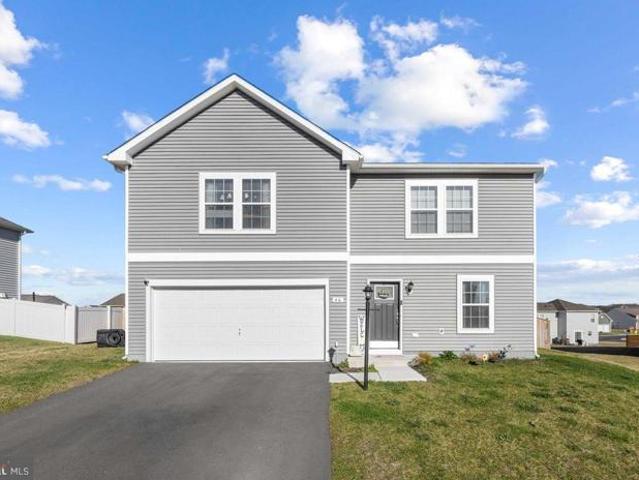 46 Luxor Ct, Bunker Hill, WV 25413