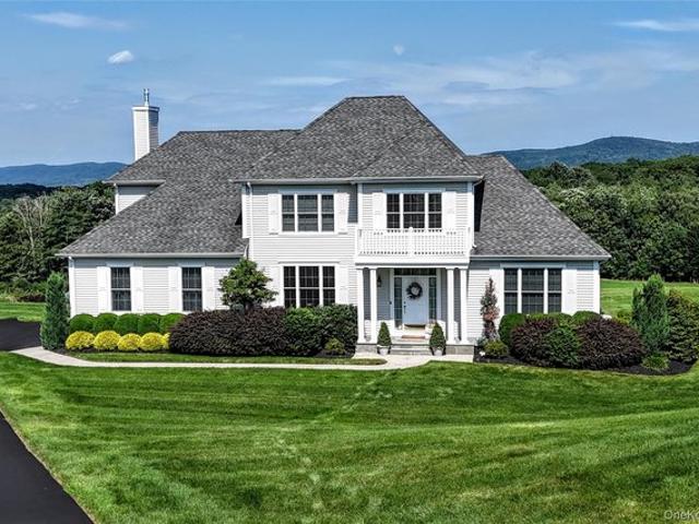 46 Mansion Ridge Blvd, Monroe, NY 10950