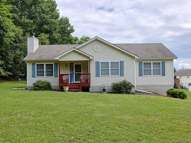 46 Maple Ln, Otisville, NY 10963
