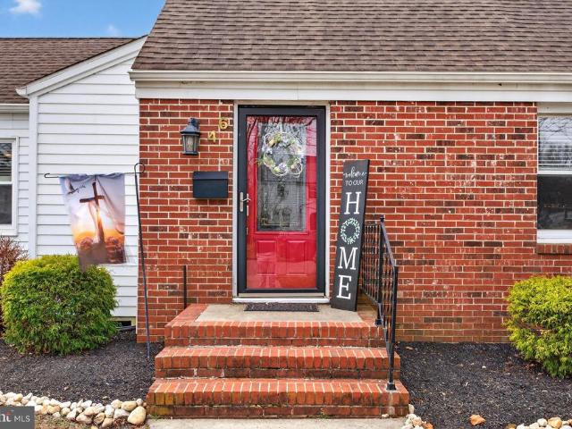 46 Maplewood Avenue