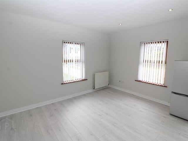 46 Mayfield High Street, Newtownabbey, BT36 7WU