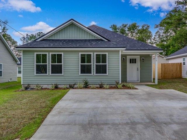 46 Melody Ln, Crawfordville, FL 32327