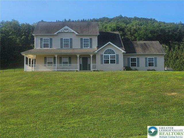 46 Mill Dr, West Penn, PA 18252