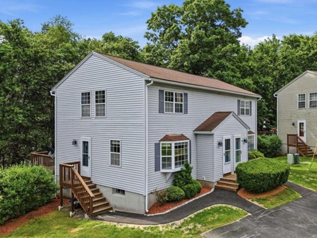 46 Morgan Cir Unit A, Goffstown, NH 03045