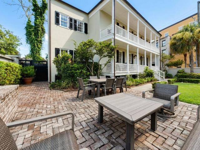 46 Pinckney Street