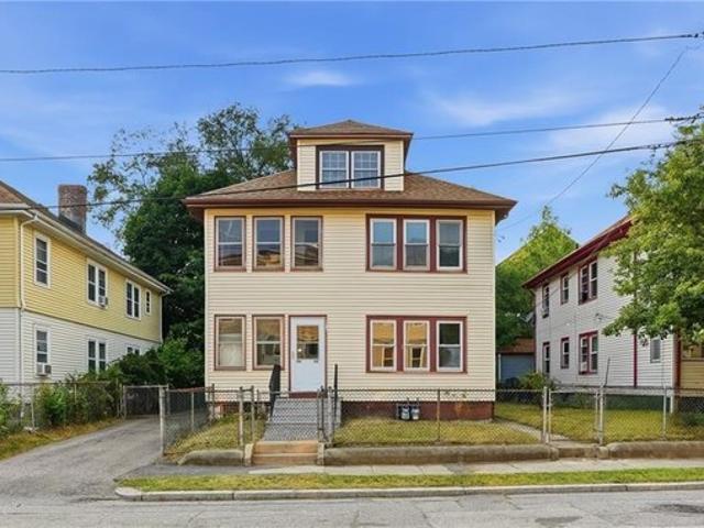 46 Ponagansett Ave, Providence, RI 02909