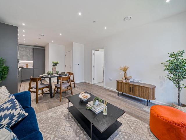 46 Riley House, 6 Headlam Avenue SW4 1 bed apartment to rent £2,285 pcm £527 pw