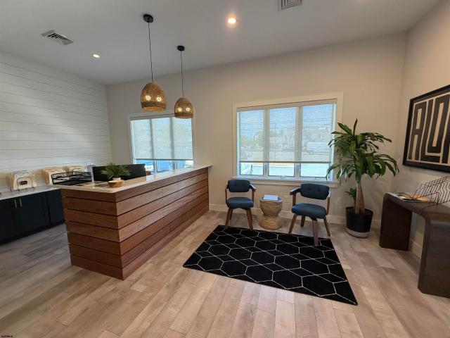 46 Roosevelt Blvd