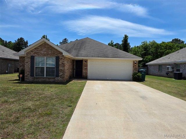 46 Robin Hood Ct, Millbrook, AL 36054