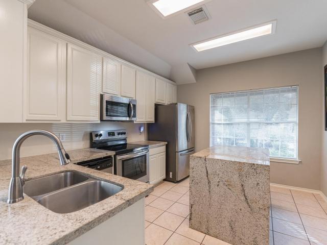 46 S Wynnoak Circle