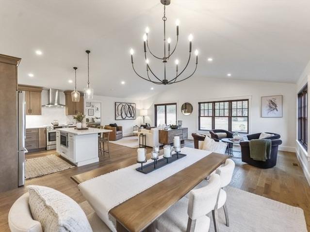 46 Sandwich Rd Apt 28, Plymouth, MA 02360