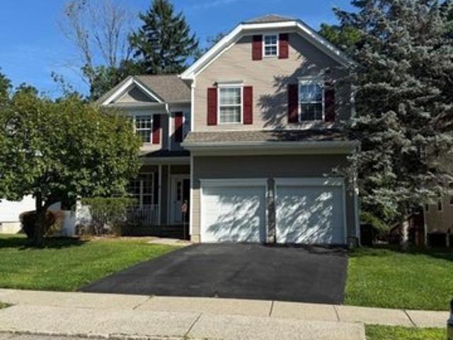 46 Saxton Dr, Hackettstown, NJ 07840