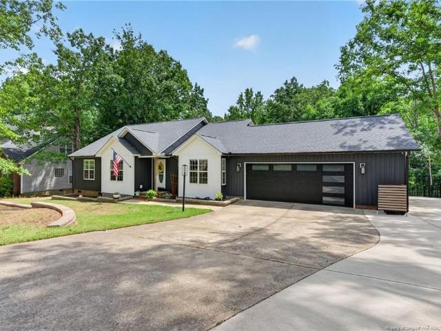 46 Silver Lake Point