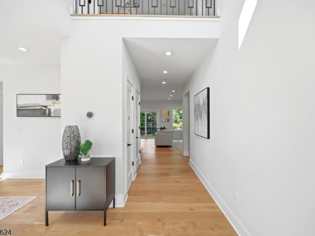 46 Snyder Ave
