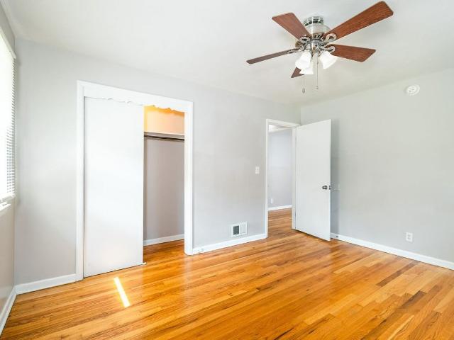46th Street Apartments 2 Bedroom Apartment for Rent at 640 N 46th St, Omaha, NE 68132 Dundee