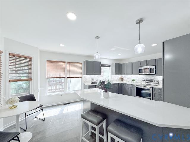 4704 Cedar Cliff Rd, Chester, VA 23831 | MLS #2619