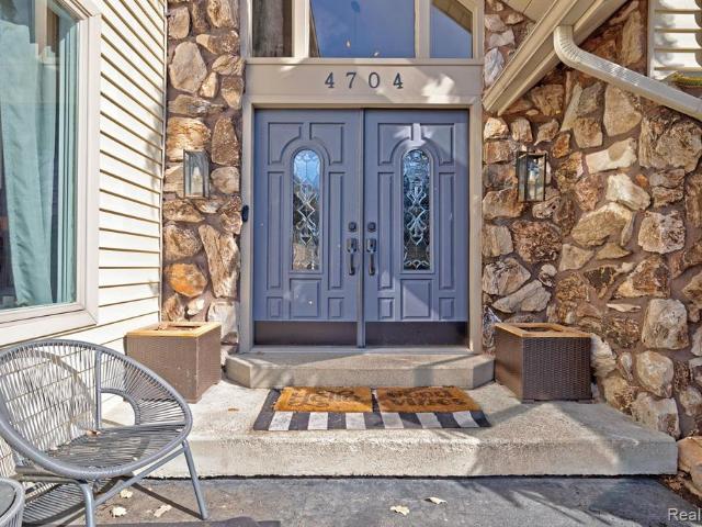 4704 crutchfield drive