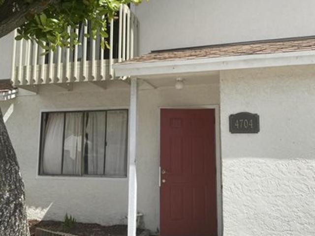 4704 Pier Dr, Greenacres, FL 33463