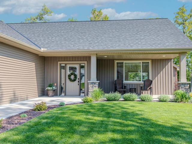 4704 st Trail