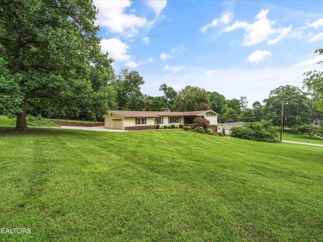 4704 Simona Rd